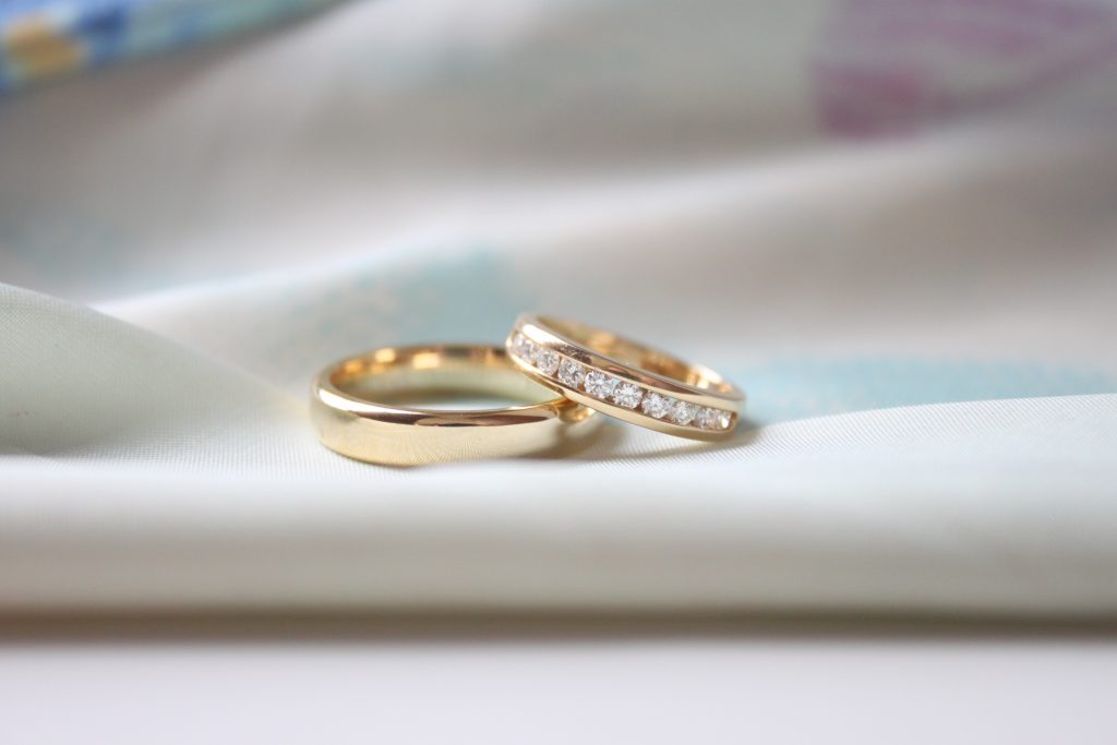 The Complete Guide To Channel Set Wedding Bands | Frank Jewelers Blog